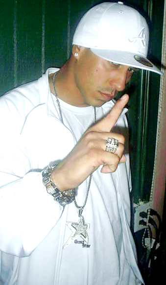 FOTOS DE CANTANTES: FOTOS DE YOMO