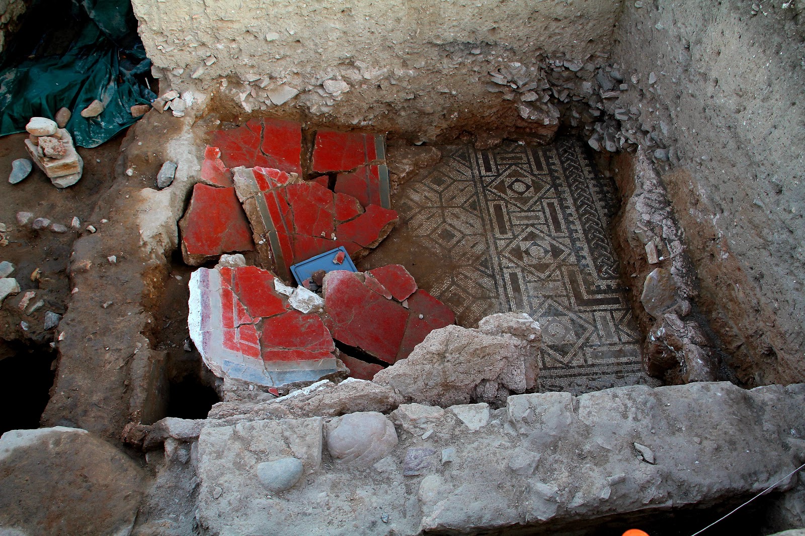 piedras, peques y viajes: UN PASEO POR LA CIUDAD IBERO-ROMANA DE ...