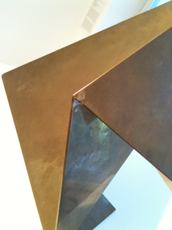 MONOCHROMATIC AXONOMETRIC: Glöckner geometry