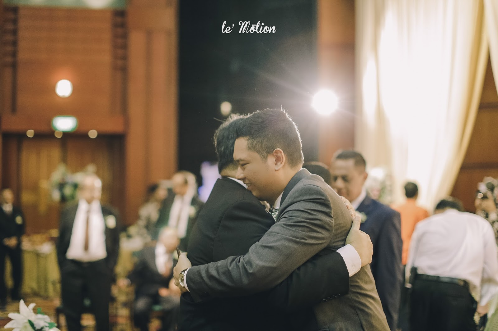 Le Motion Photo: Ikhsan & Diba's Glorious Batak Mandailing Wedding ...