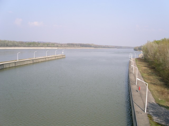 Wanderland Austria: Donauauen am Kraftwerk Greifenstein