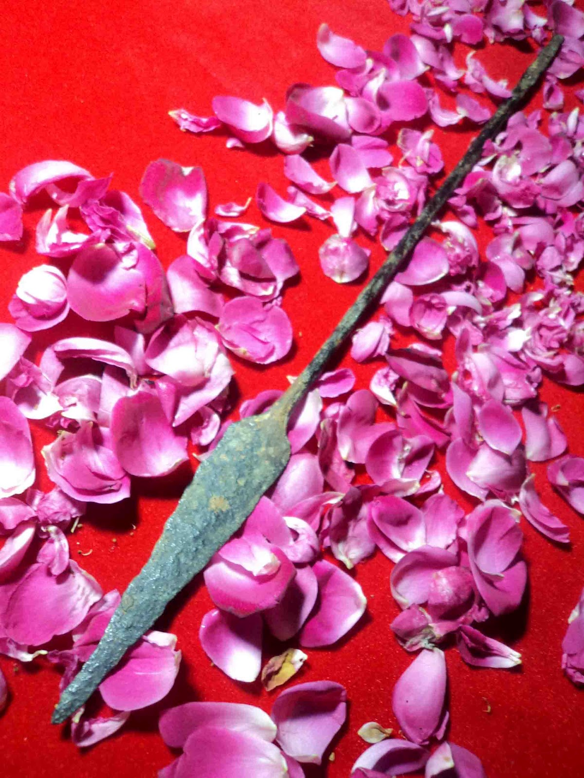 Anak Panah Kuno Berkhodam Naga Merah Lidah Api ~ Mistik Tanah Jawa