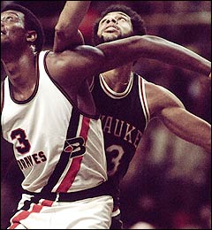 ESPÍRITU CAFETERO: ELMORE SMITH, EL HOMBRE DE LOS DIECISIETE TAPONES