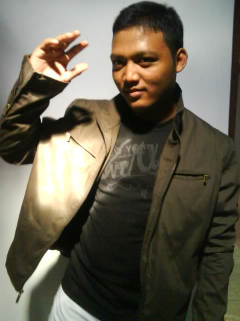 PRIA TAMPAN INDONESIA: Tito Baskoro