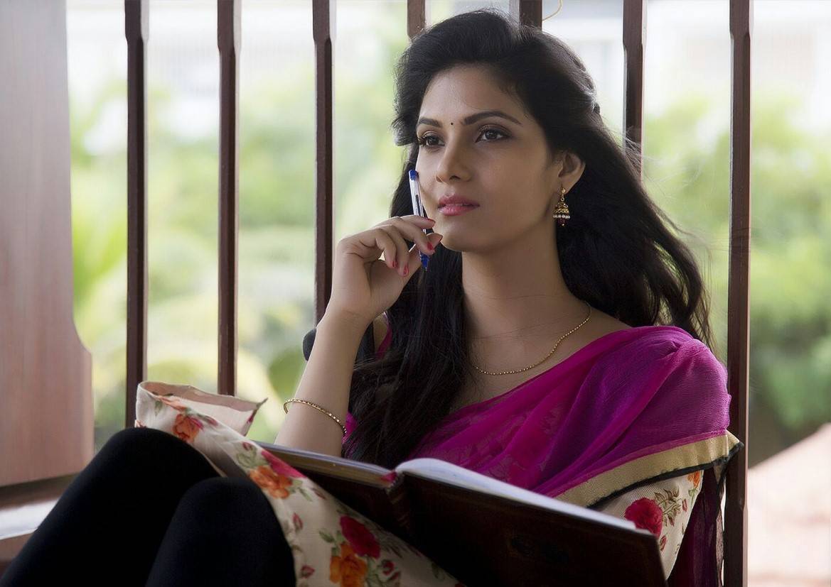 Ashwathy Ravikumar Latest Hot Glamourous Spicy Portfoilo PhotoShoot ...