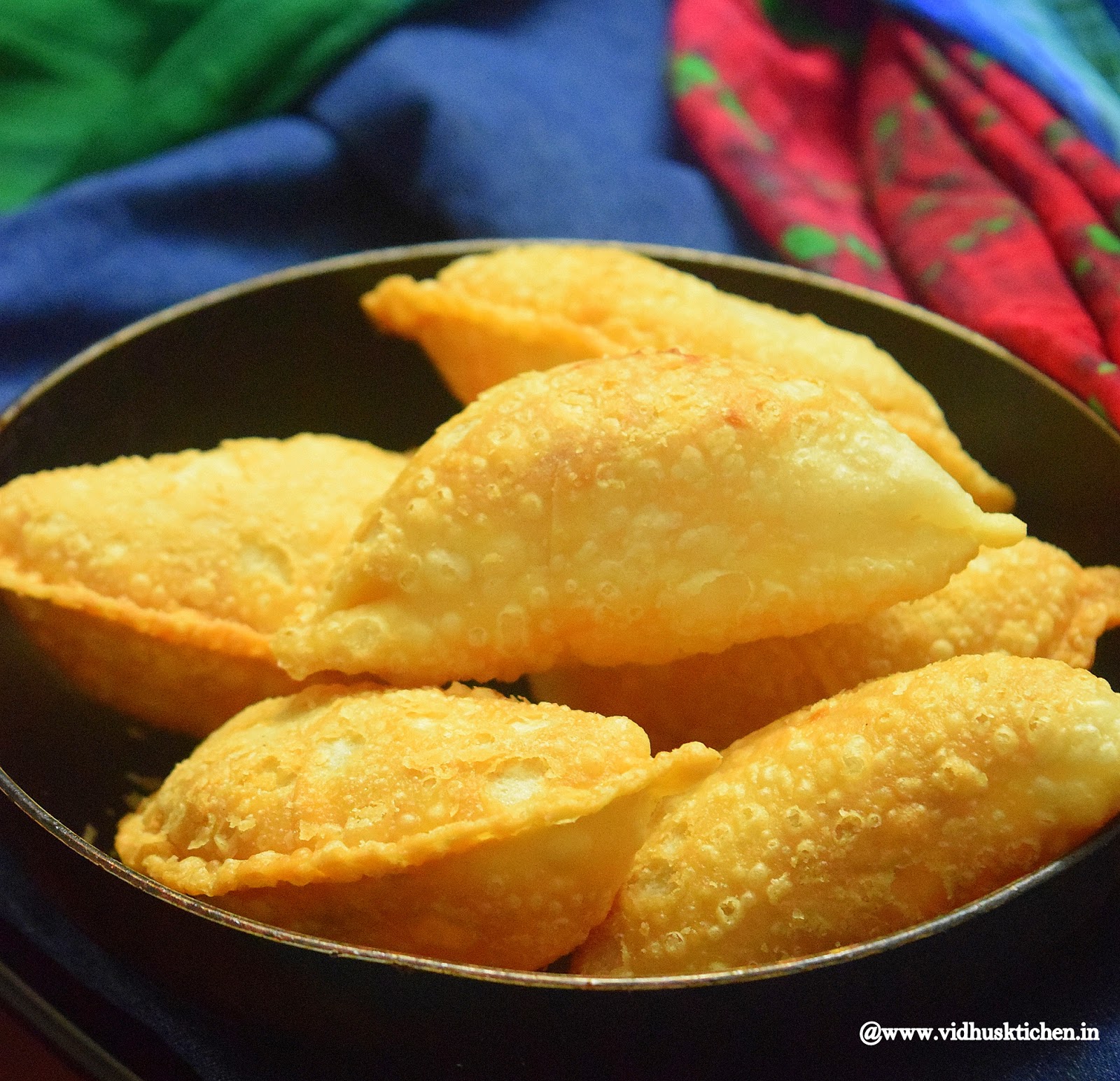 Rava Somas Recipe
