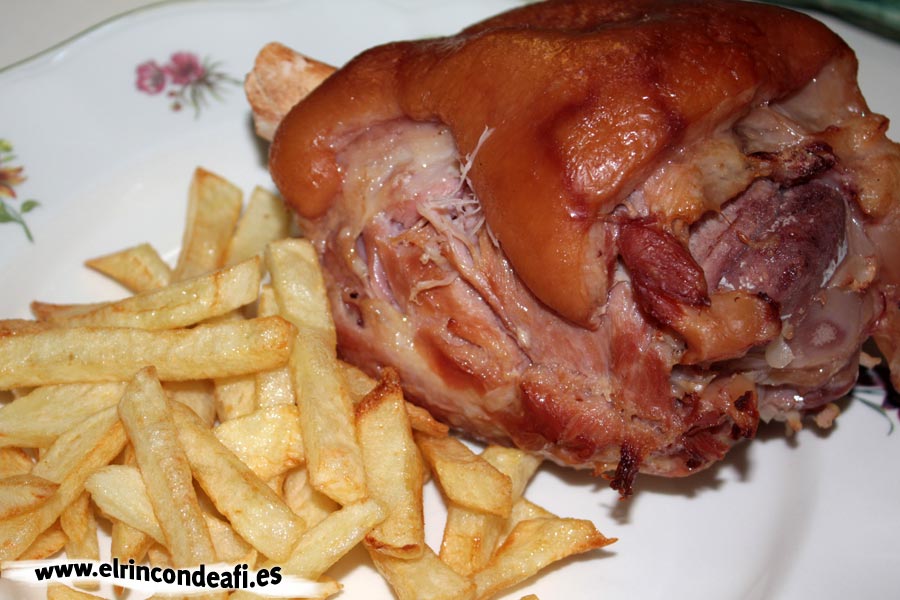 mis gustos culinarios: CODILLO DE CERDO (A MI ESTILO)