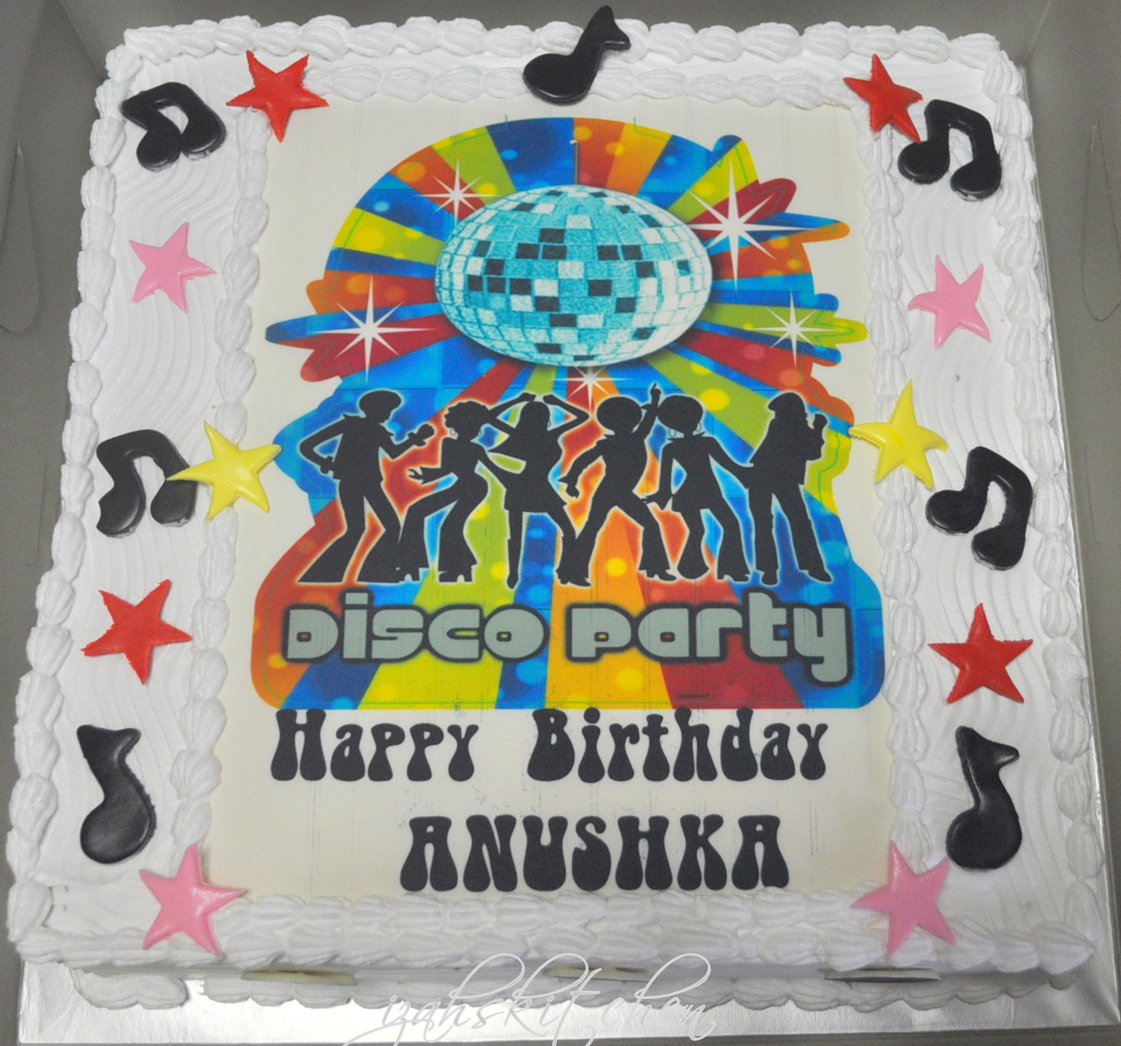 Izah's Kitchen: Disco Theme cake