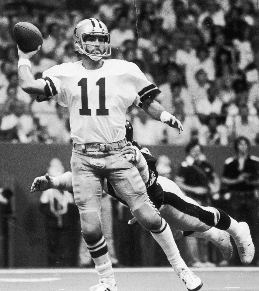 Underdog's Utterings: Dallas Cowboys All-Time Best Quarterback
