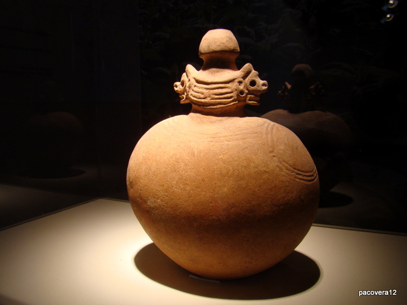 CAMINETE DE LUNA: CULTURA TAÌNA