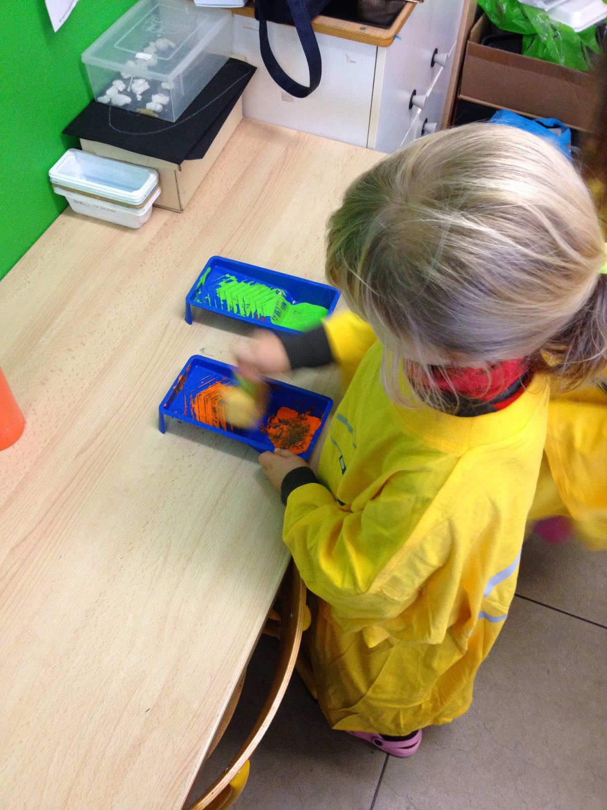 Freinet on the MOVE - Blog oudste kleuters: Tamponeren, tamponeren!