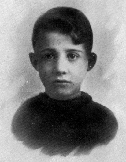 Interesting Facts: 10 childhood photos of famous politicians