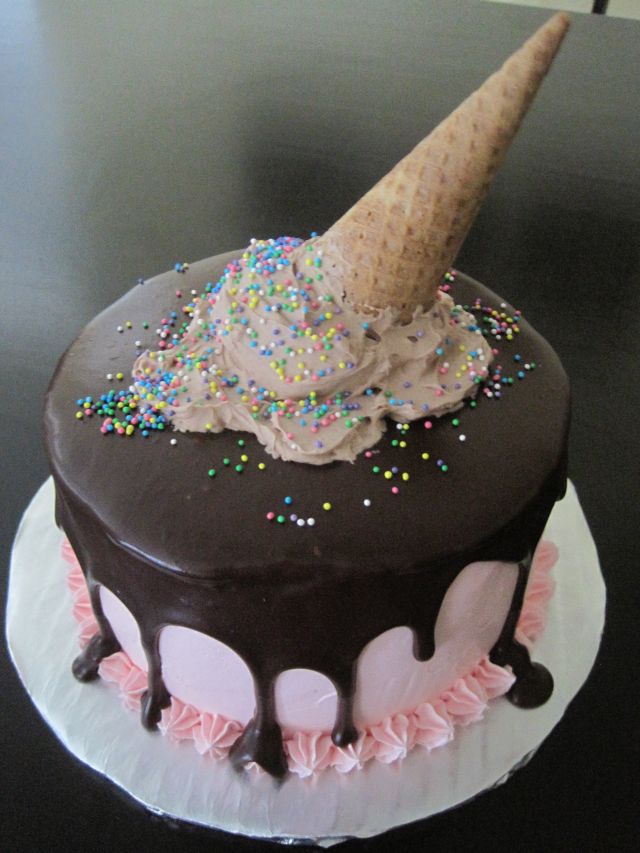 Your Happy Baker: Ice Cream Cone Theme 1st Birthday