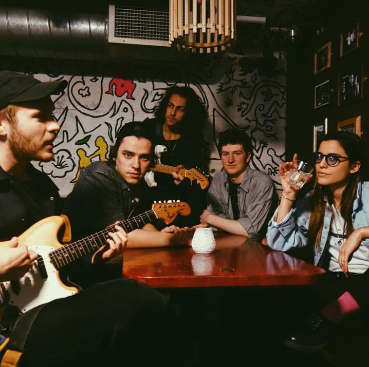 "Frames" by Oshens (UK) feels like proto punk meets 50' doo wop ...