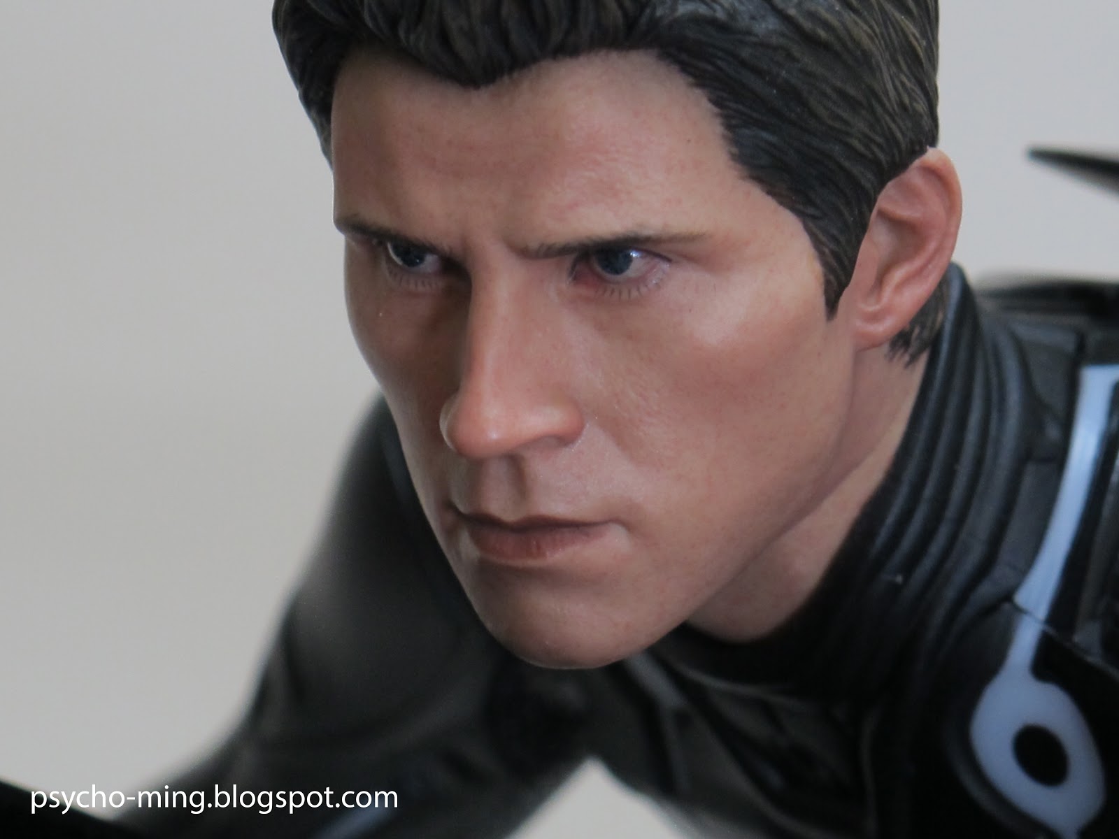 Psycho Ming: Hot Toys Tron: Legacy Sam Flynn Light Cycle