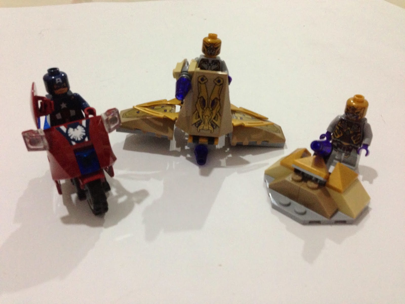 Toy A Day: #946 of Year 4 Lego 6865 Superheroes Captain America's ...