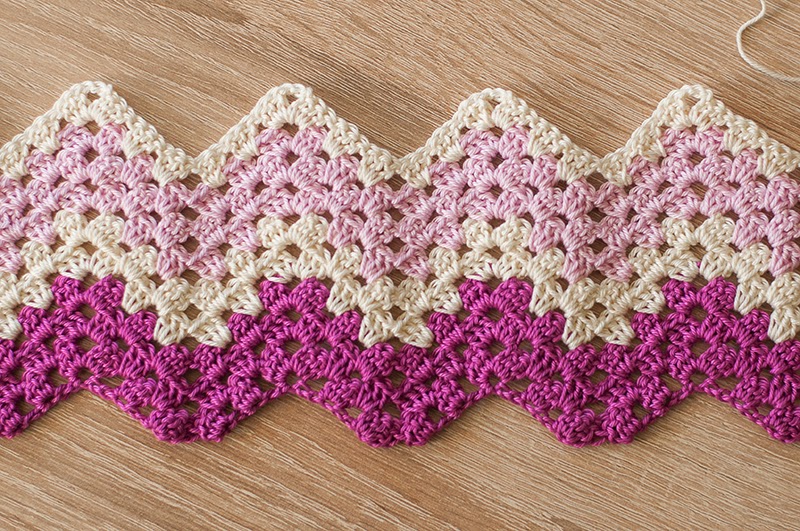 Cup of Color: Crochet granny ripple blanket