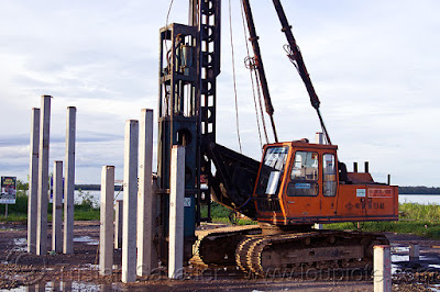 Pile Driving Equipment | Construction Everywhere