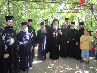 theoplanos: ΞΥΝΙΑΔΑ ΔΟΜΟΚΟΥ: Αρχιερατική Θεία Λειτουργία στην ...
