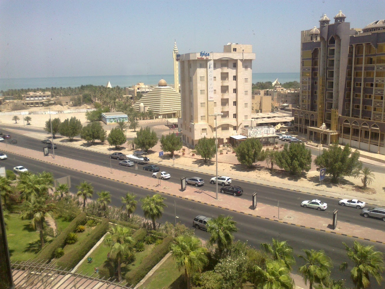 I love life because what more is there: Holiday Inn, Salmiya, Kuwait