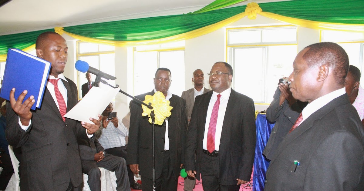 WAKUU WA WILAYA 21 WAINGIA KWENYE CHEKECHE YA KUONDOLEWA MADARAKANI ...