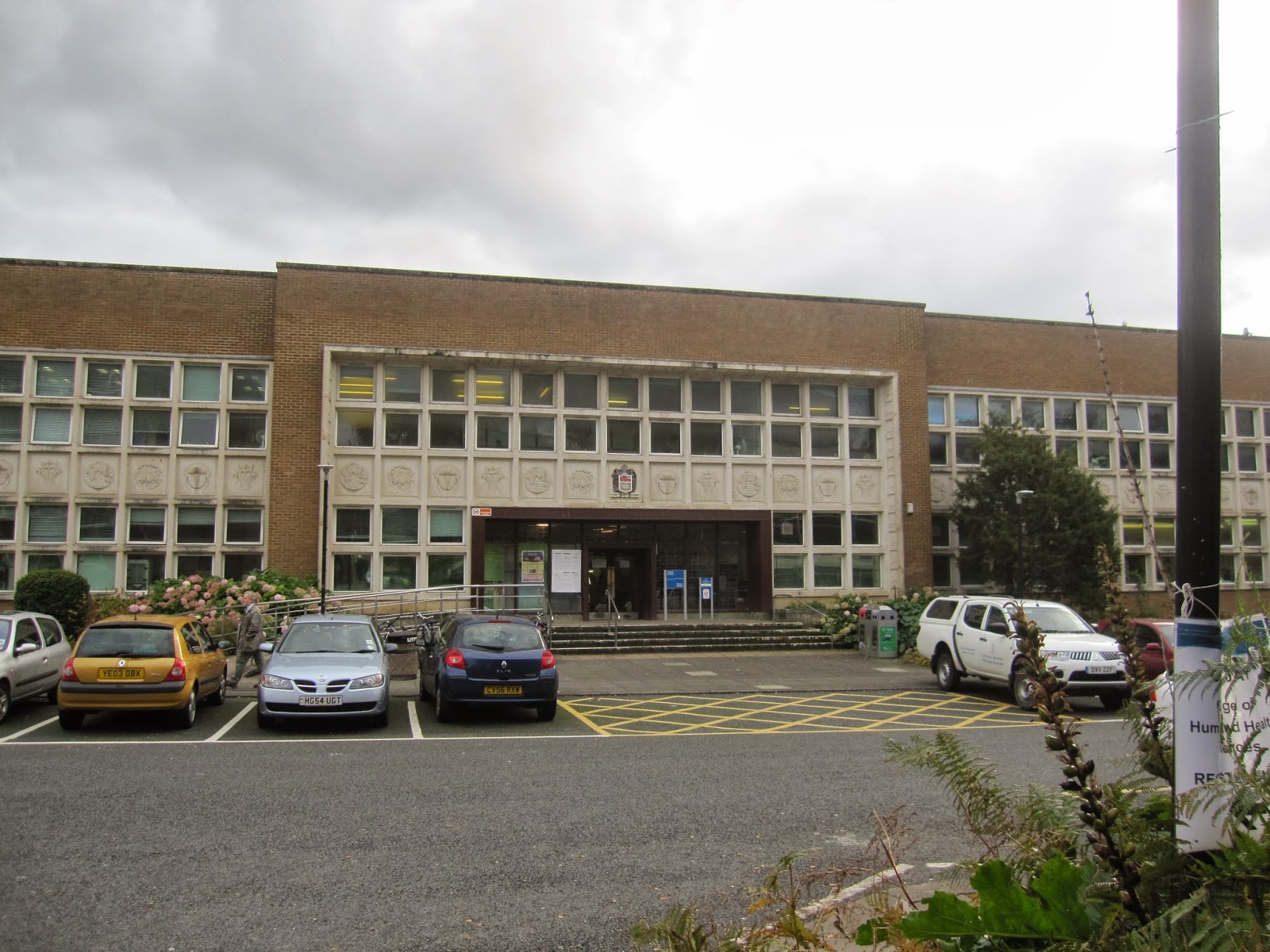 welsh buildings: Swansea University Campus