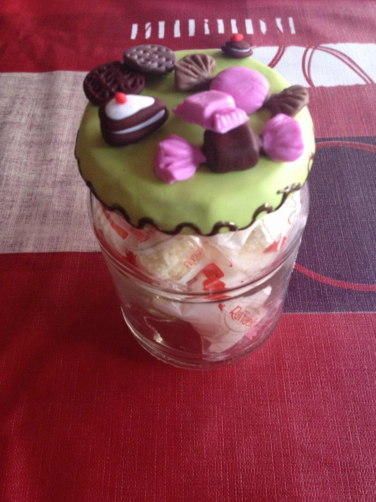 DistrArte: Frasco de Gomas e Doces