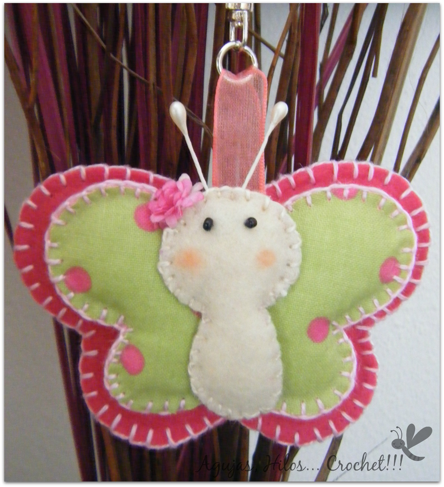 Hermosa Mariposa en fieltro- Llegó la Primavera - Agujas, Hilos ...