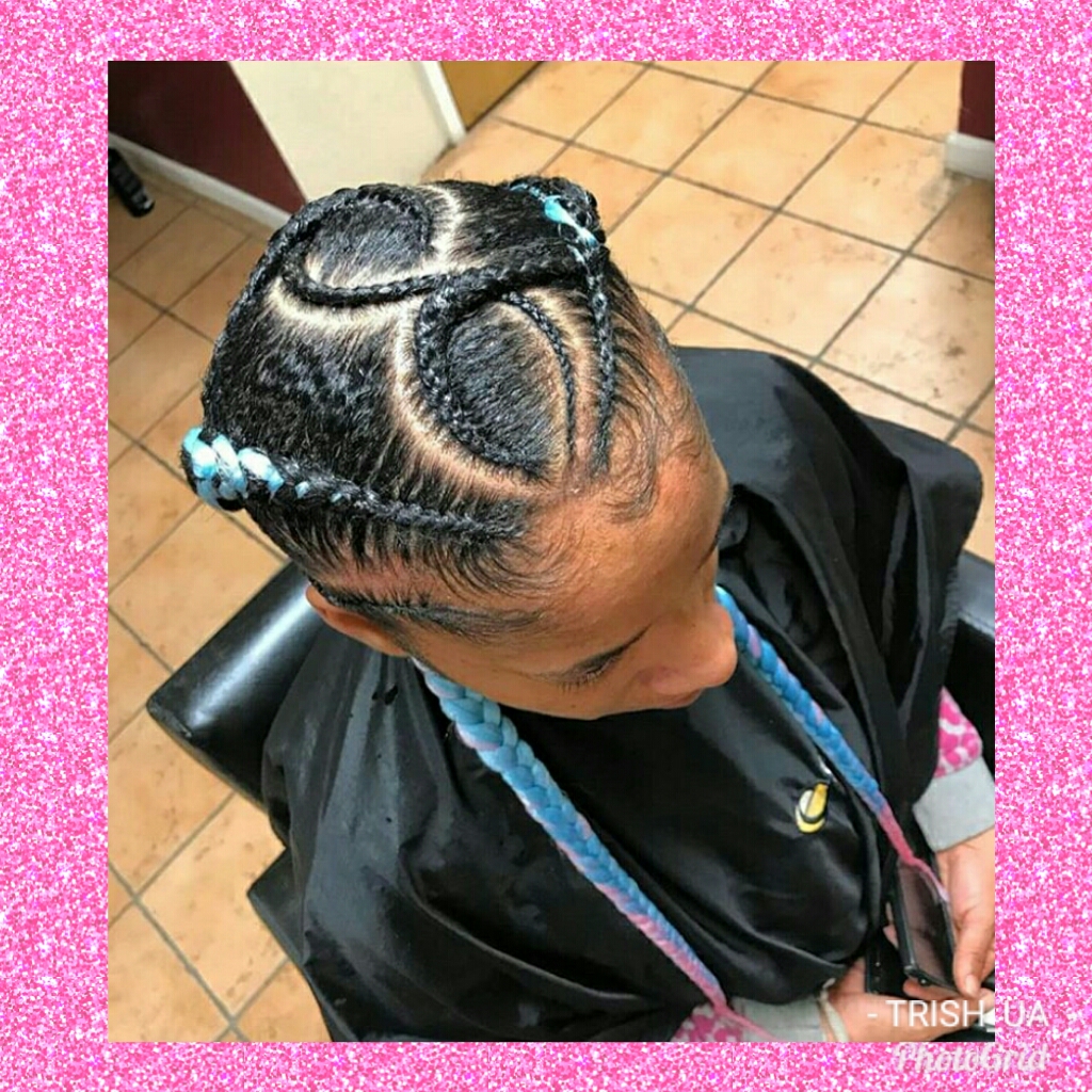 TWO FEEDING BRAIDS WITH CREATIVE DESIGNS