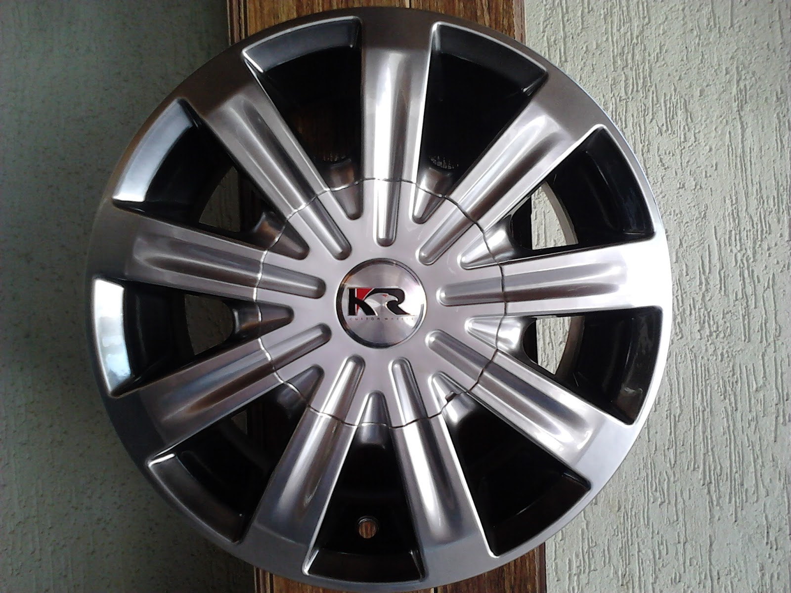 Fred Pneus: AROS 13, 14, 15 E 17