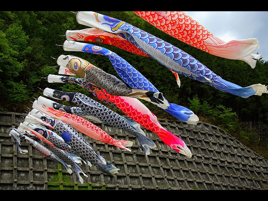 TomoChan Store: Colorful carp banners