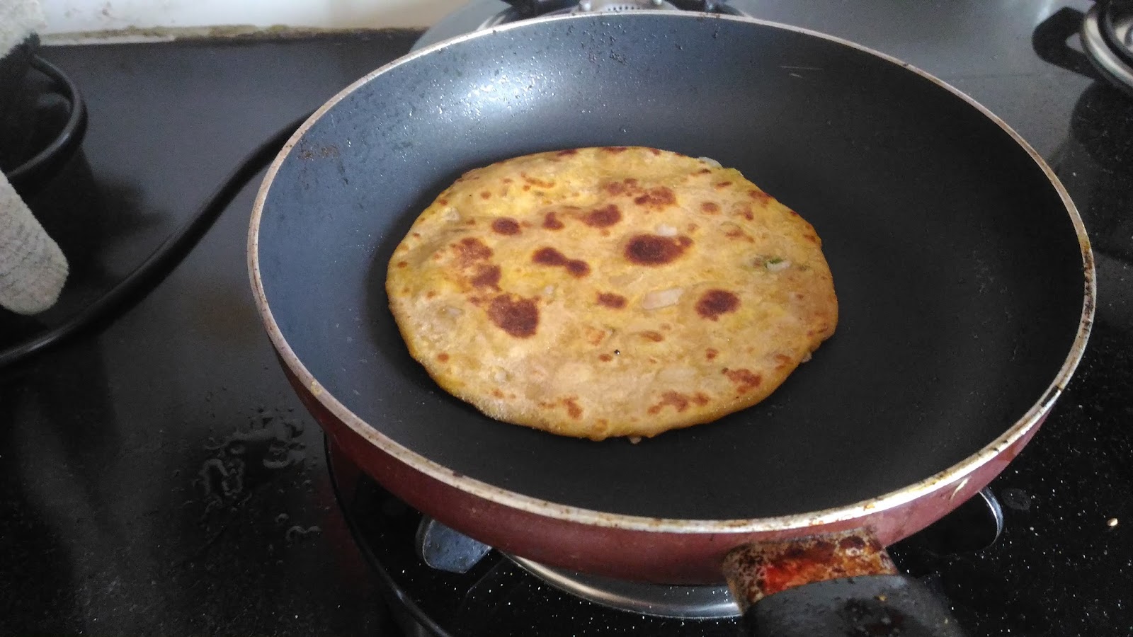 Mukti's Kitchen: BHAKRI Gujarati Recipe