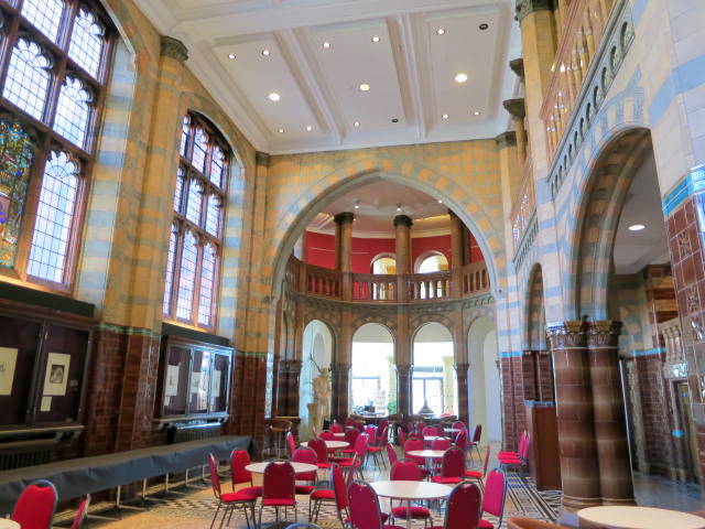 A Place Called Space: Victoria Gallery and Museum