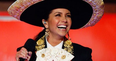 GRANDES DE MEXICO : LUCERO