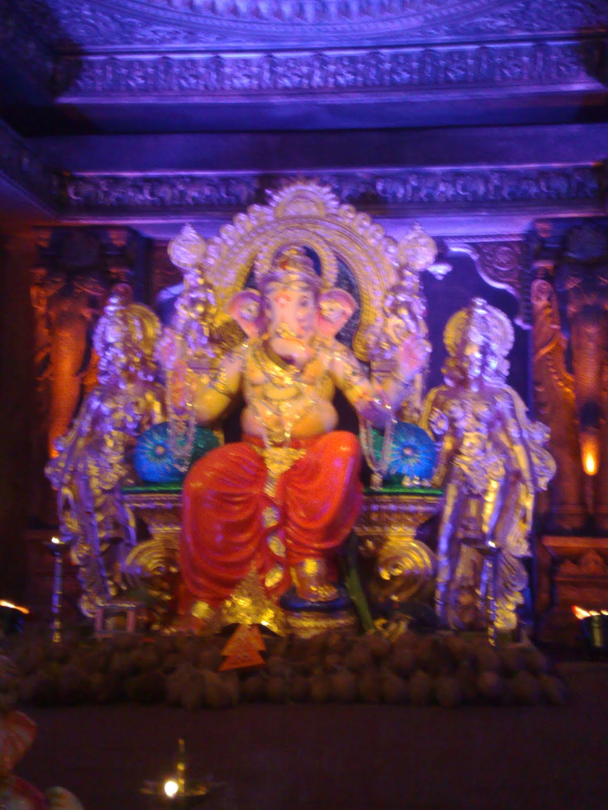 Ganesh Pooja: Thane cha Raja