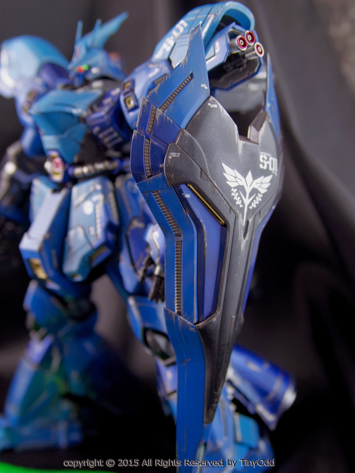 Gundam Family: MG 1/100 MSN-04 Sazabi Marine Blue Style Painted Build