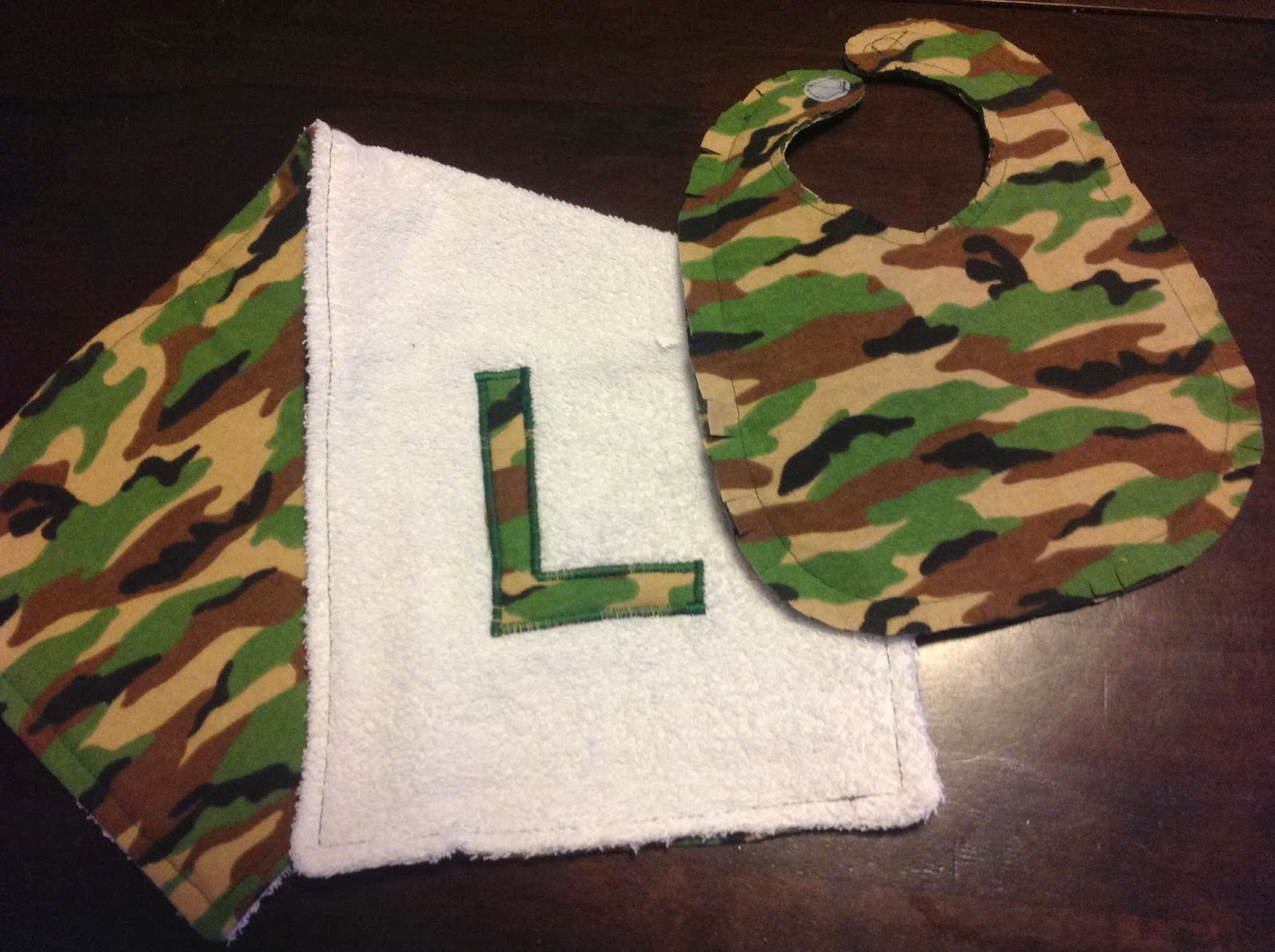 Diary of a Super Failure: Baby Bibs and Burp Cloths!