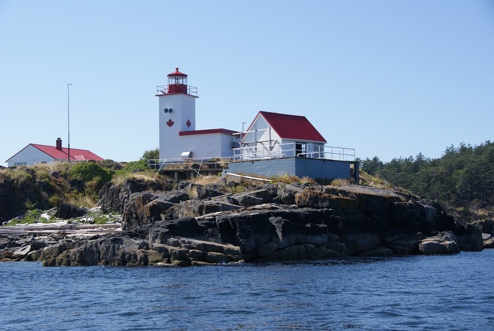 Neal's Lighthouse Blog: Merry Island Lighthouse, Merry Island, British ...