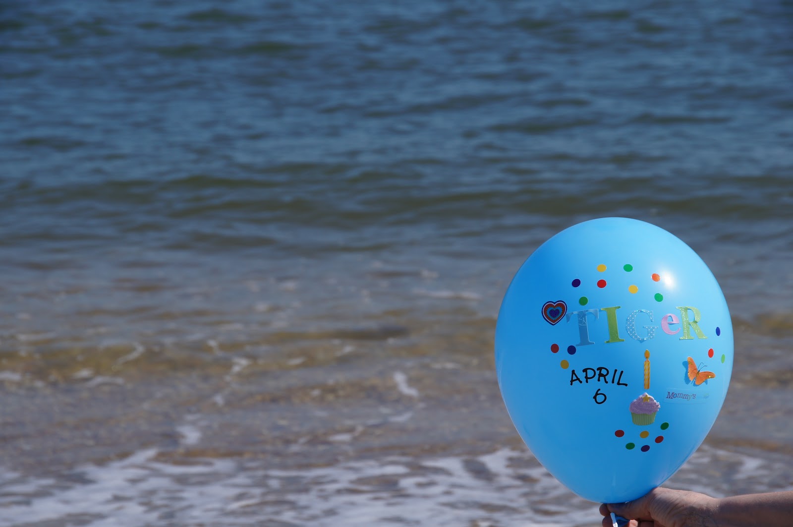 Fittsie's Angel Birthday Balloons: April Balloon Picture Releases: Part 1