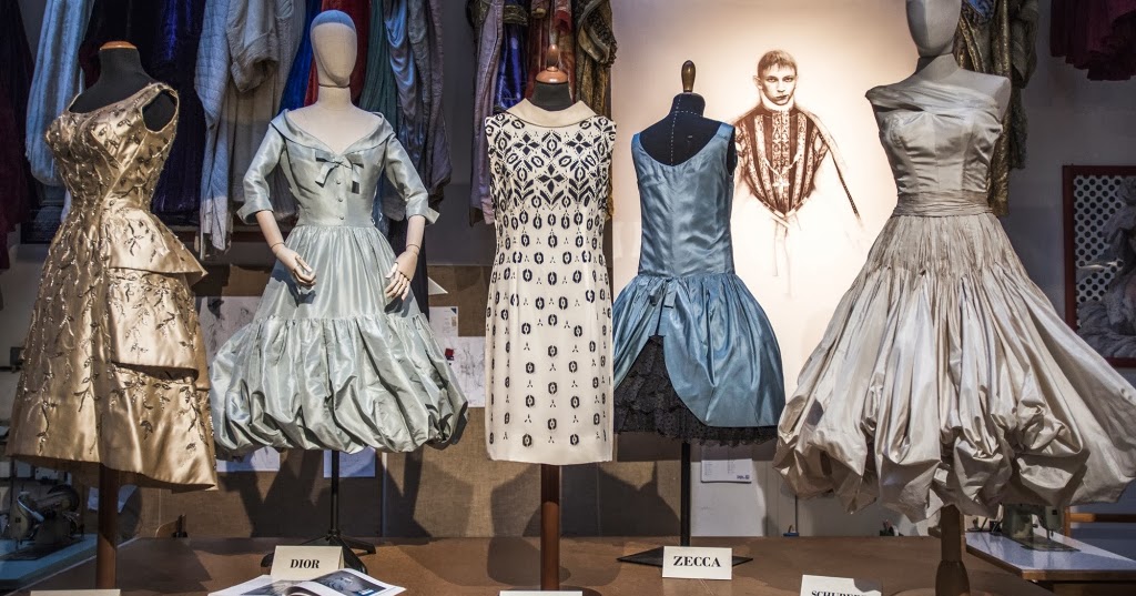 scostumista: FROM COSTUME TO COUTURE