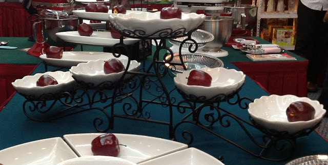 ~StrawBerry TaGs~: Tiered Buffet Gourmet Server (exclusive)