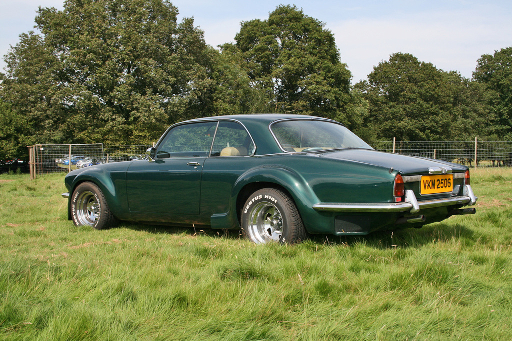 FAB WHEELS DIGEST (F.W.D.): Jaguar XJ12C by Broadspeed (1976-77)