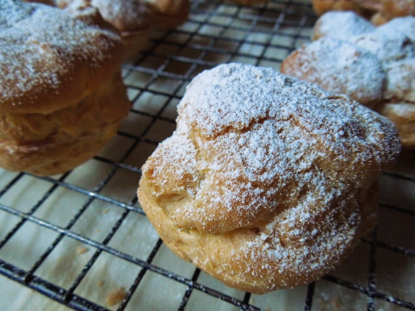 Kala-Dawn's Kreations: Turtle Cream Puffs