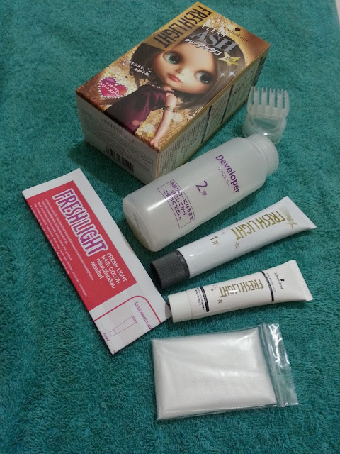 Schwarzkopf Fresh Light: Clear Ash - Anggie Lian