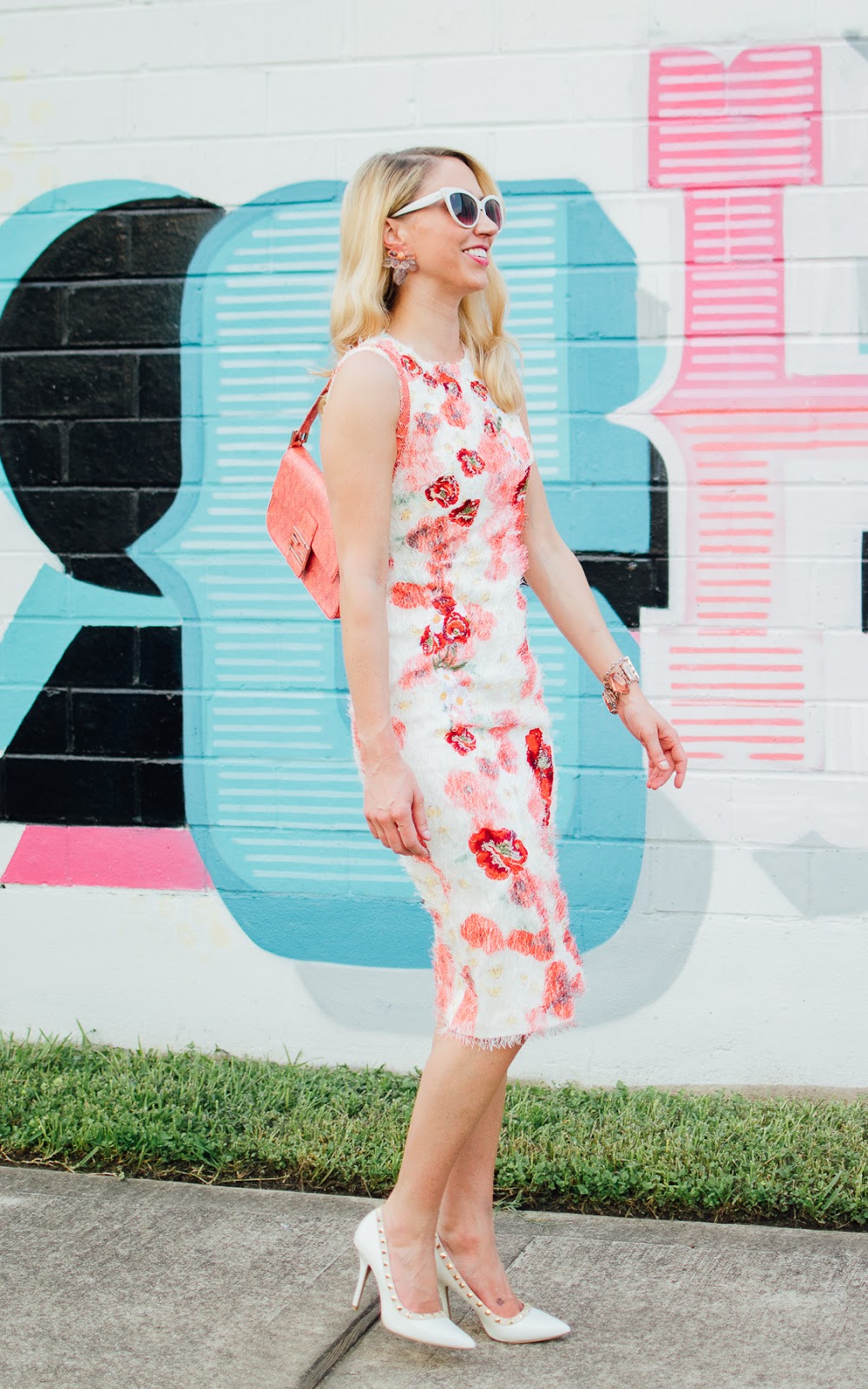 Ashley Nicole Style : Fuzzy Floral Frock