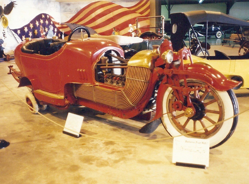 Motohistoria: 1913 Scripps-Booth Bi-Autogo. ~ AUTOBEZSENS