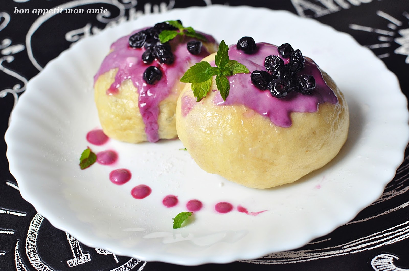 Bon appetit mon amie: Parowce, pampuchy, kluski na parze