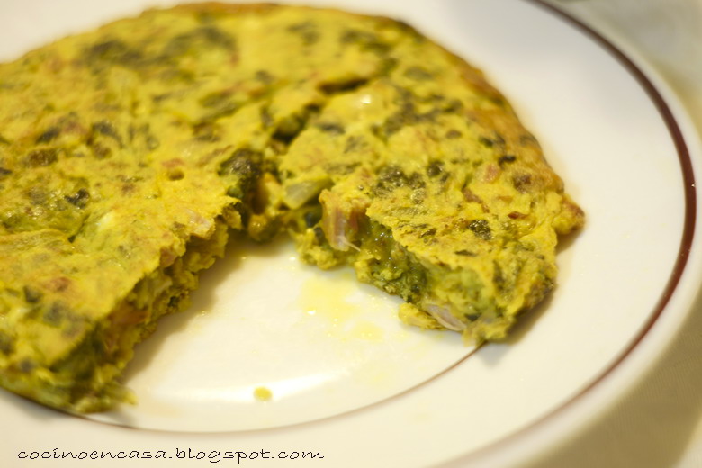 Cocino en Casa: Tortilla de repollo y panceta