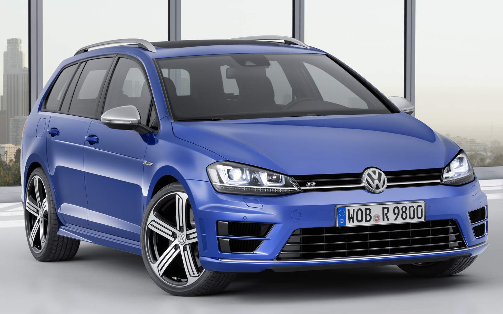 Volkswagen Golf R agora também em versão Station Wagon