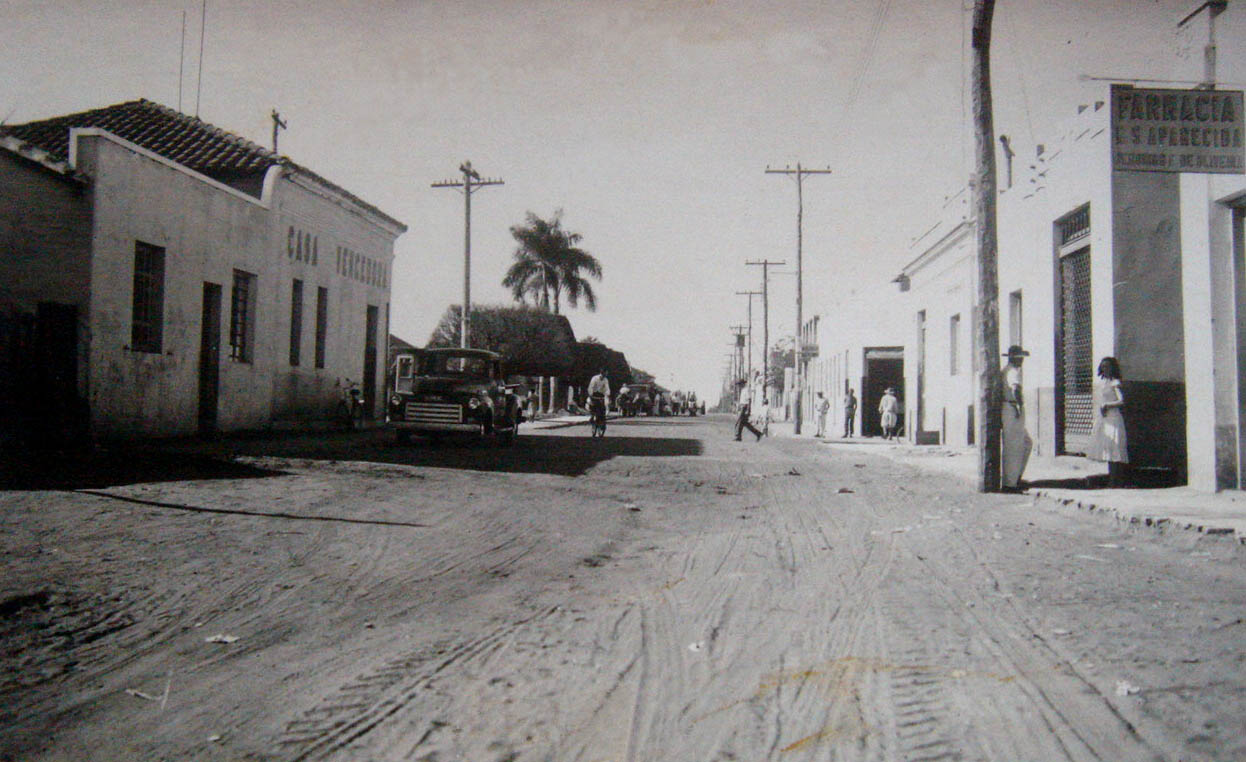 Guaraci divisa com Minas: Pequena História de Guaraci-SP, cidade Sol